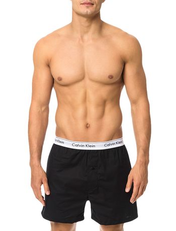Cuecas Masculinas: Cuecas Boxer, Brief e mais - Calvin Klein